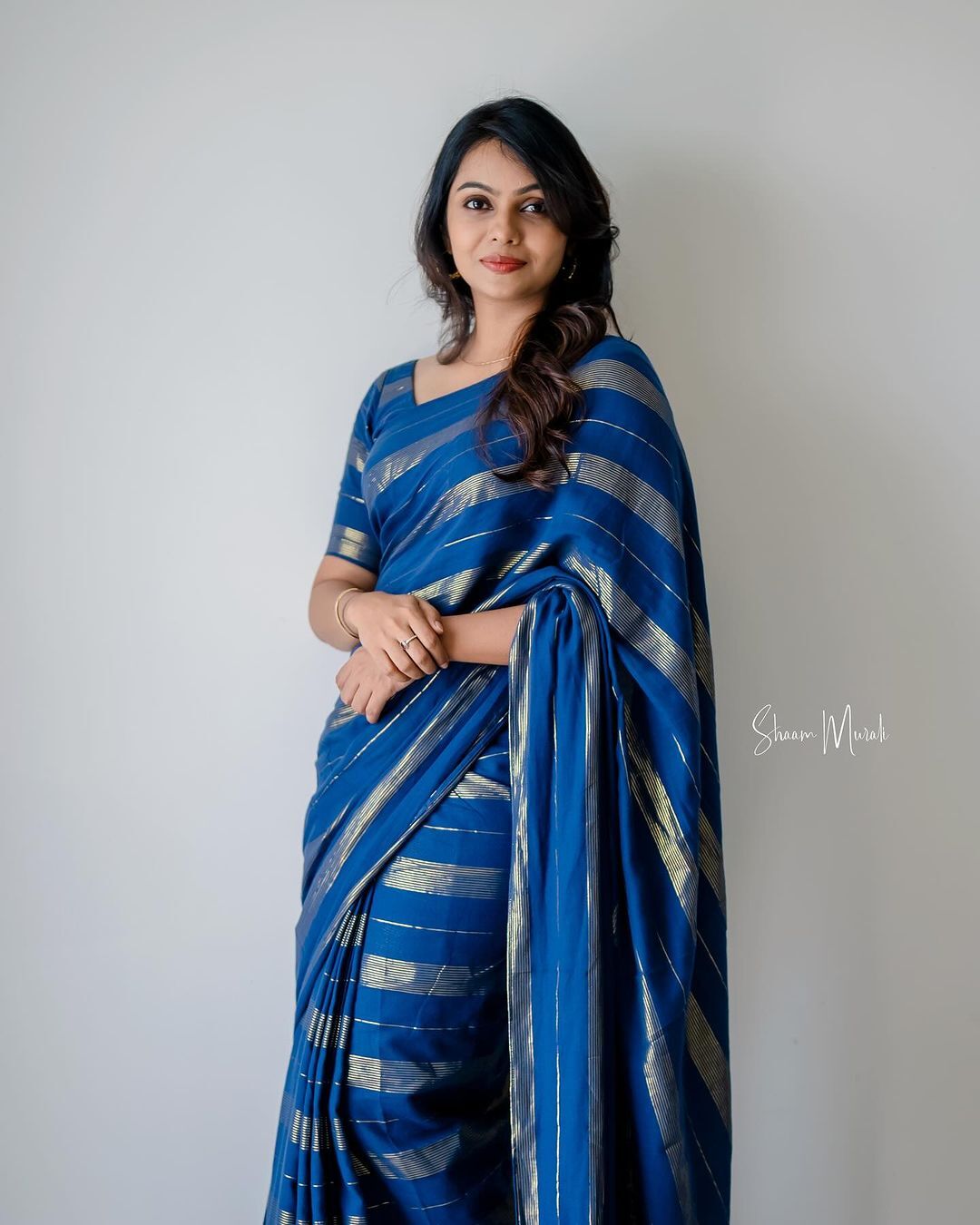 സിംപിൾ ആന്റ് ക്യൂട്ട്... സാരിയിൽ കലക്കൻ ലുക്കിൽ തൻവി; ആരാധകരുടെ മനം മയക്കിയ ചിത്രങ്ങൾ കാണാം ...