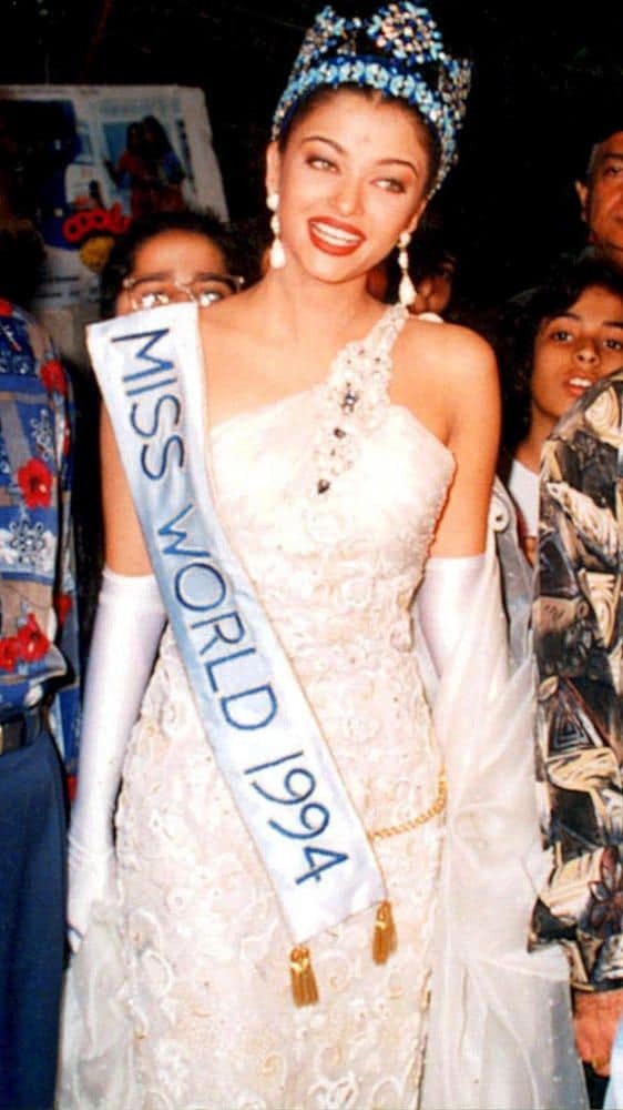 71st Miss World: ऐश्वर्या से लेकर मानुषी छिल्लर तक, जानिए भारत की इन हसीनाओं ने क्राउन पहनते समय ...