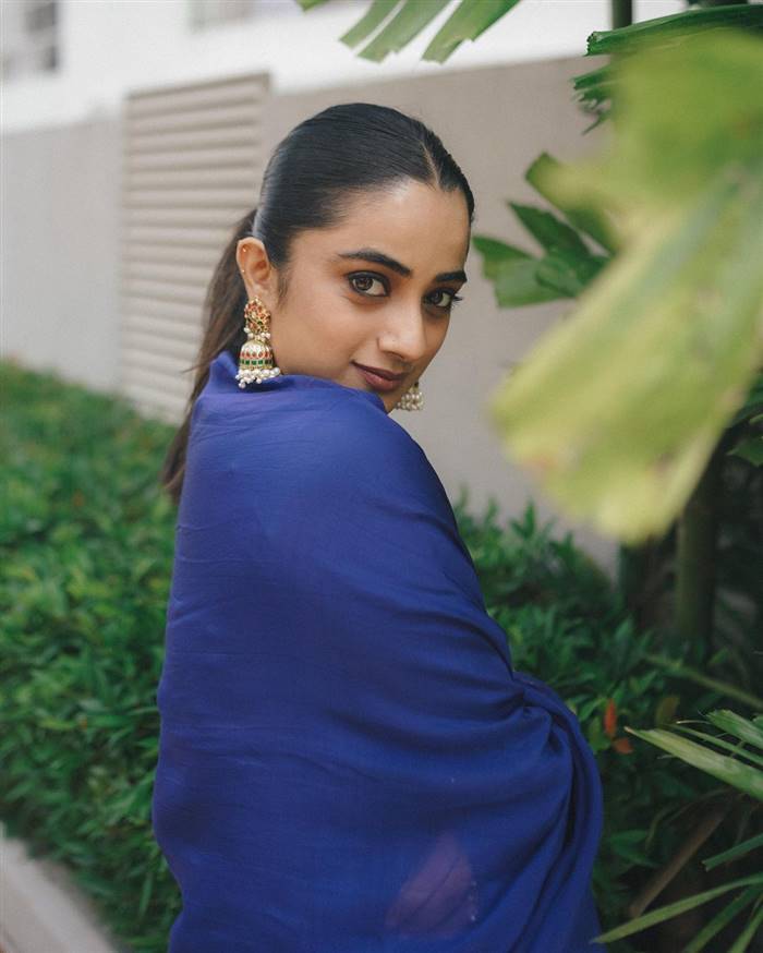 Namitha Pramod: നീലയഴകി! കടുംനീല സല്‍വാറില്‍ അതിസുന്ദരിയായെത്തി നമിത ...
