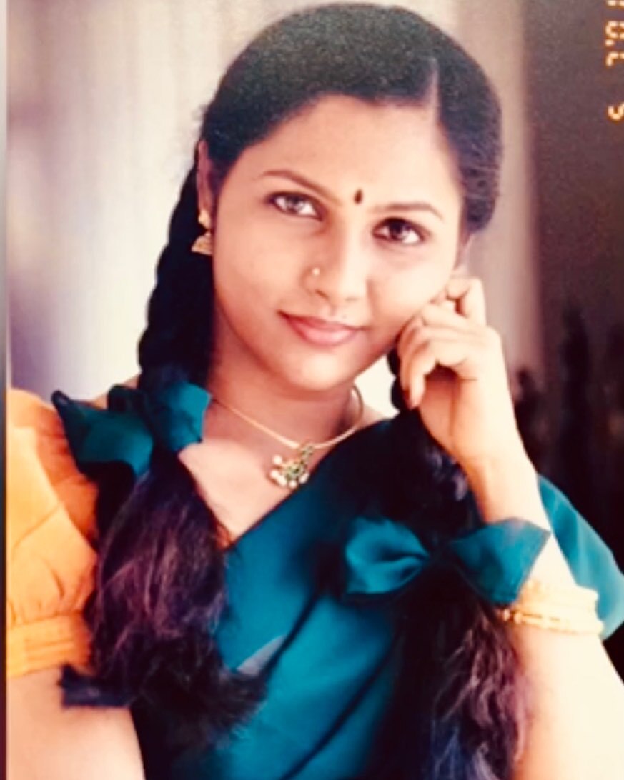 பாண்டவர் பூமி ஹீரோயினை நியாபகம் இருக்கா? இப்போ எப்படி இருக்காங்கன்னு ...