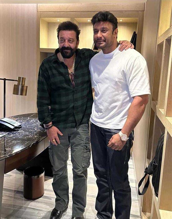 ಸಂಜಯ್ ದತ್‌-ದರ್ಶನ್-ಜೋಗಿ ಪ್ರೇಮ್ ಮೀಟ್ ಆಗಿದ್ದೇಕೆ? ಇಲ್ಲಿವೆ ಫೋಟೋಸ್ ...