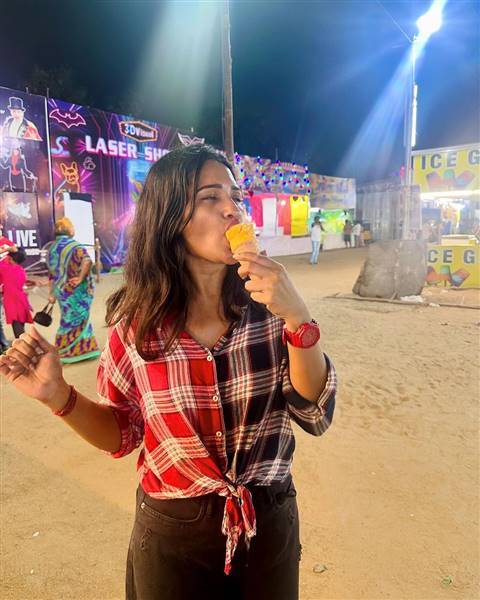 அஸ்ட்ரோனட் ஆக மாறிய விஜய் டிவி பிரபலம்.. டிரேட் சென்டரில் அலும்பு பண்ணும் சரண்யா ...