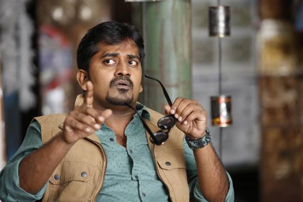 ஹீரோவுக்கு நிகரான சம்பளம்.. வயிறு குலுங்க சிரிக்க வைக்கும் டாப் 10 ...