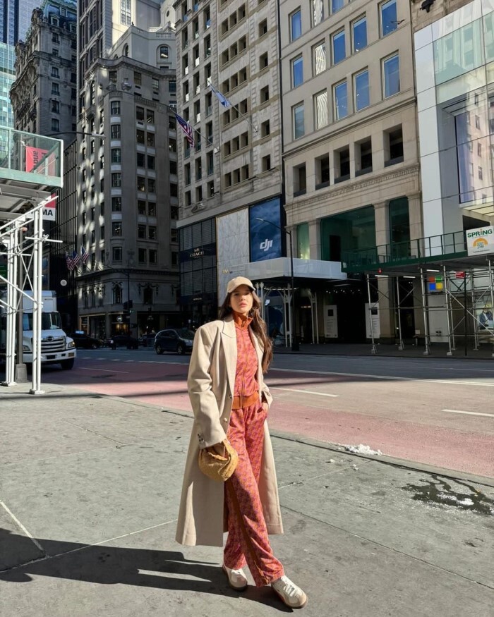 In Pics: Shayana Kapoor Flaunts Chic Outfits In The Bustling Streets Of ...