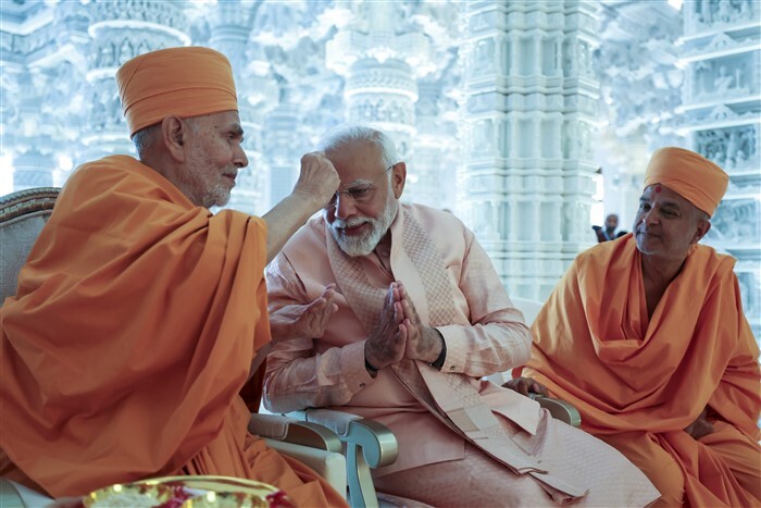 Inside Pictures Of Narendra Modi Inauguration Of The BAPS Hindu Mandir ...