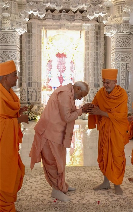 Inside Pictures Of Narendra Modi Inauguration Of The BAPS Hindu Mandir ...