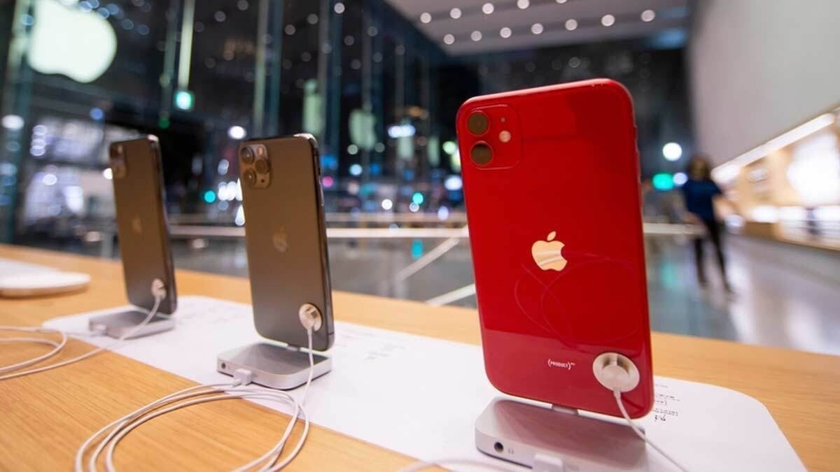 ഐഫോണ്‍ പതിനഞ്ചിന് ഇത് ഓഫറുകളുടെ പെരുമഴക്കാലം, മെഗാ ഡിസ്‌കൗണ്ട്; ഫ് ...