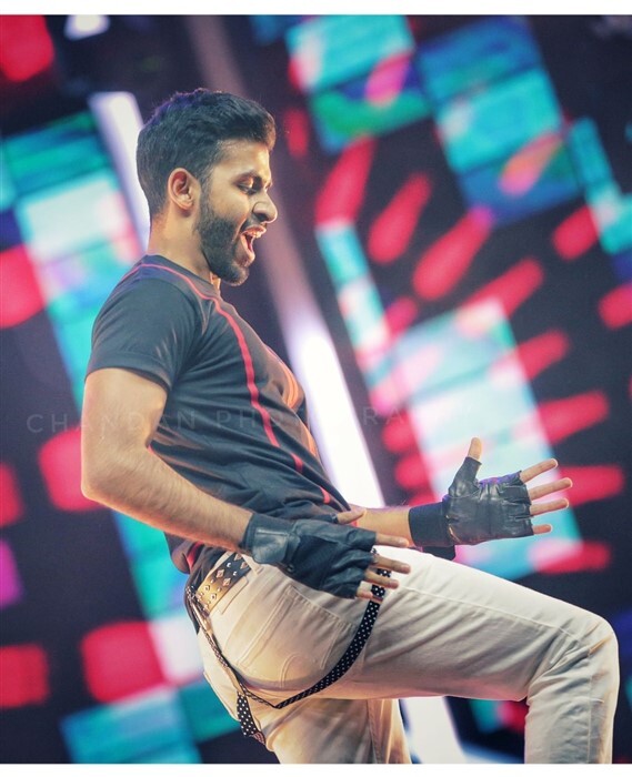 Yuva Rajkumar: ಮೊದಲ ಬಾರಿಗೆ ವೇದಿಕೆ ಹತ್ತಿದ್ದ ವೇಳೆ ಯುವ ರಾಜ್‌ಕುಮಾರ್ ...