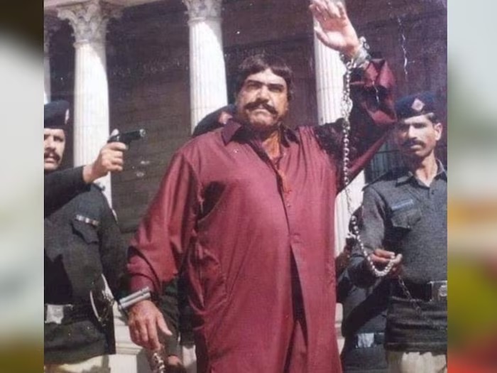 बचपन में लुक का उड़ा मजाक, फिर कीं 800 फिल्में, 160 अवॉर्ड किए अपने नाम ...