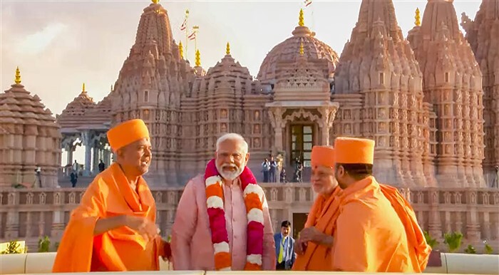 PM Narendra Modi Inaugurates Grand BAPS Hindu temple in Abu Dhabi ...
