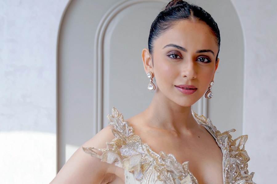 ফের বিয়ের সানাই বাজতে চলেছে বলিউডে, গোয়াতেই চারহাত এক হবে রকুল ...