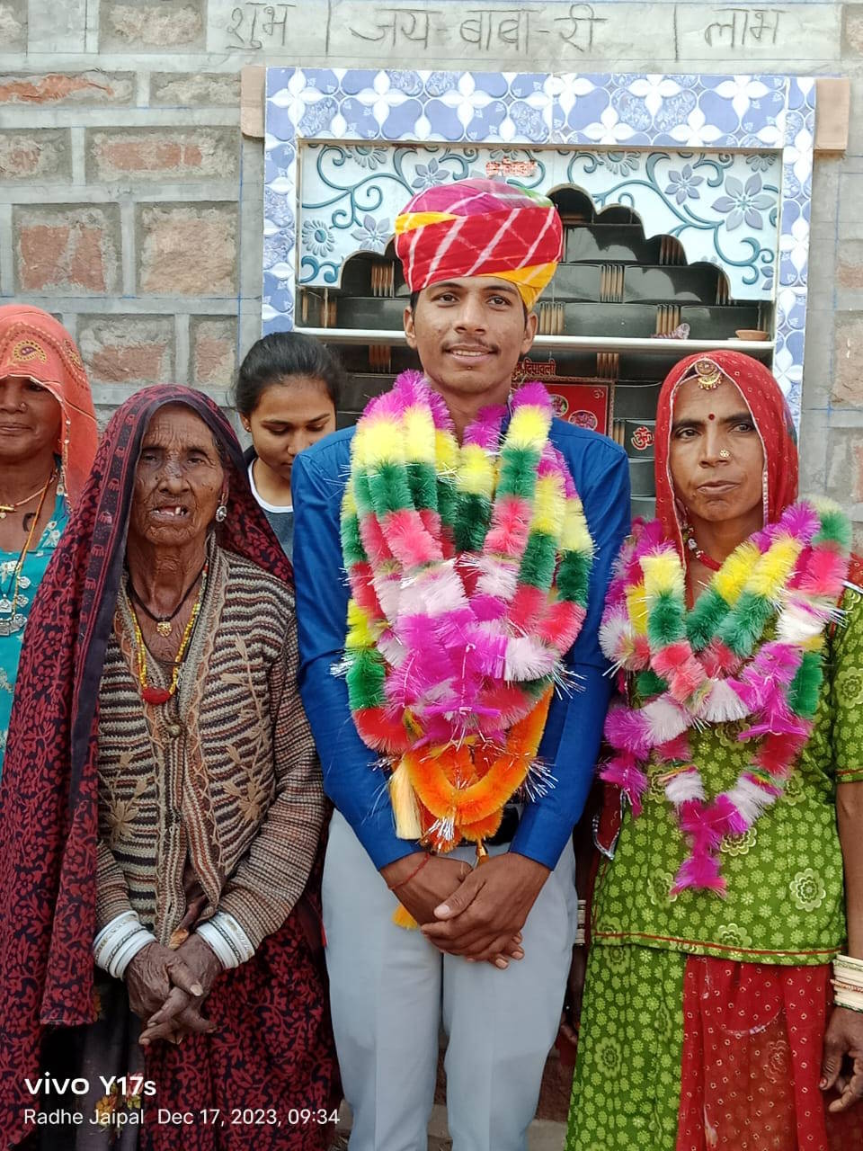 Motivational Story: पूरे गांव में मिसाल बनी भंवरलाल की कामयाबी, पिता ने ...