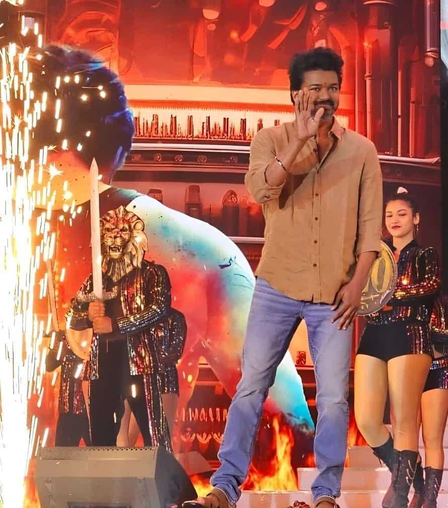 రాజకీయాల్లోకి విజయ్ అరంగేట్రం.. పార్టీ పేరు ప్రకటించిన దళపతి | Tamil ...