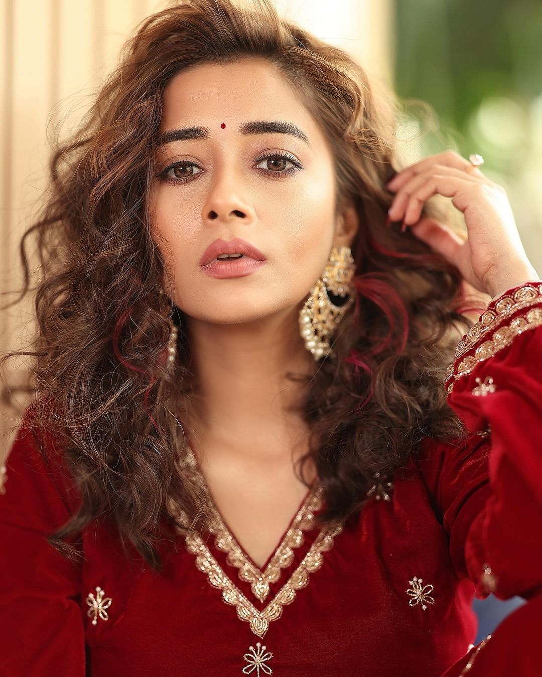 టీనా దత్తా సొగసుల విందు.. అందాలతో మైమరిపిస్తోందిగా! | Tina Datta Lovely Beauty Show Viral ...