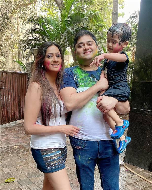 விஜய்யின் 'போக்கிரி' படத்தில் வரும் வில்லி நடிகையை நியாபகம் இருக்கா ...