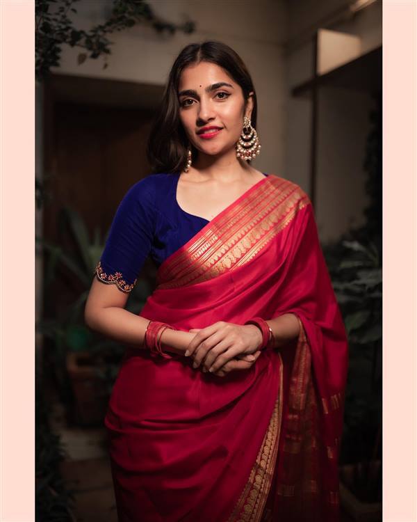 சிவகார்த்திகேயனுடன் இணைந்த கன்னட பட நடிகை ருக்மணி வசந்த்.. இத்தனை படங்களில் நடிச்சிருக்காங்களா ...