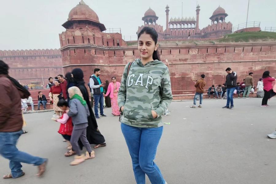 ইয়ানা মীর কে? কাশ্মীরি এই তরুণীকে নিয়ে তোলপাড় সোশ্যাল মিডিয়া | Who Is Yana Mir, The Kashmiri ...