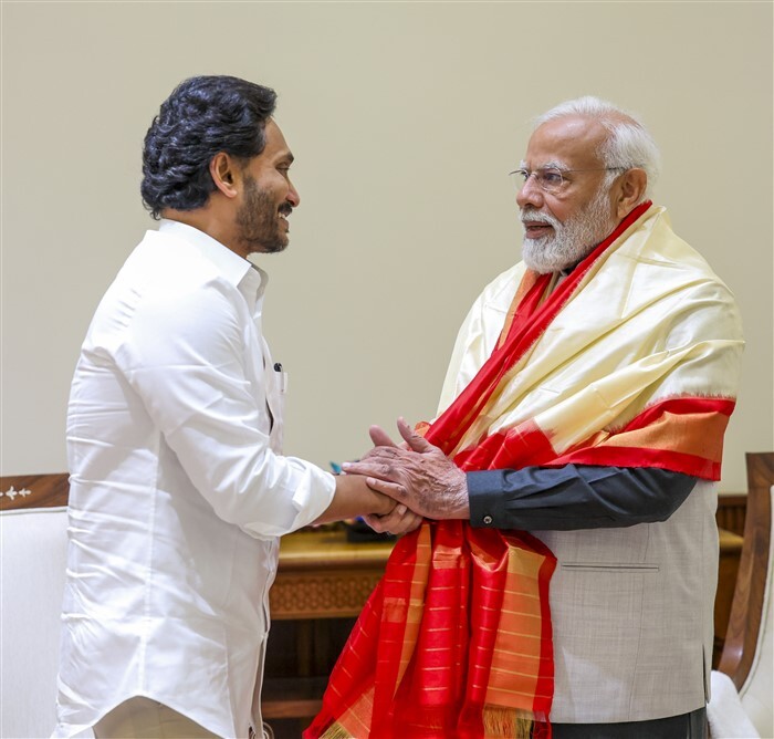 Y.S.Jagan Mohan Reddy: ಪ್ರಧಾನಿ ಮೋದಿ & ನಿರ್ಮಲಾ ಸೀತಾರಾಮನ್‌ ಭೇಟಿ ಮಾಡಿದ ...