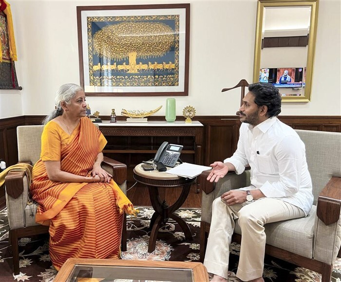 Y.S.Jagan Mohan Reddy: ಪ್ರಧಾನಿ ಮೋದಿ & ನಿರ್ಮಲಾ ಸೀತಾರಾಮನ್‌ ಭೇಟಿ ಮಾಡಿದ ...