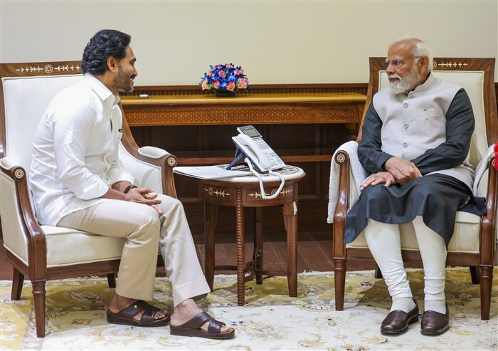 Y.S.Jagan Mohan Reddy: ಪ್ರಧಾನಿ ಮೋದಿ & ನಿರ್ಮಲಾ ಸೀತಾರಾಮನ್‌ ಭೇಟಿ ಮಾಡಿದ ...