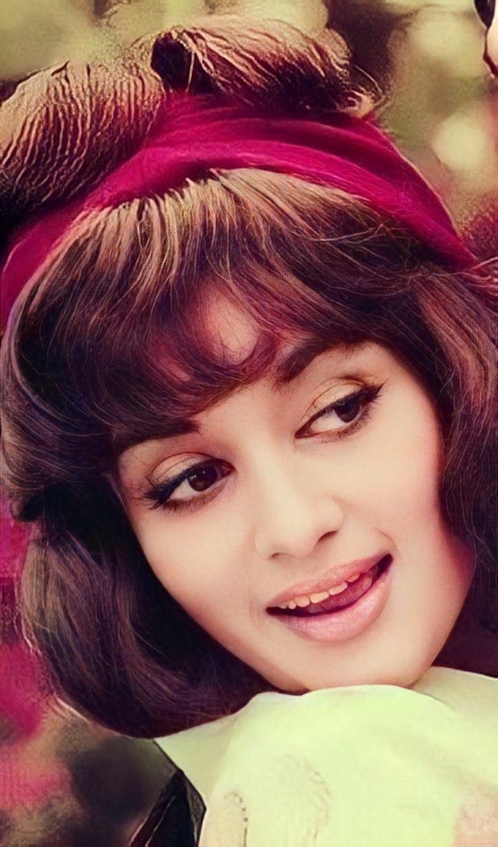 'बुरी औरत नहीं', इस दिग्गज अभिनेत्री ने पर्दे पर हर सुपर स्टार संग किया ...