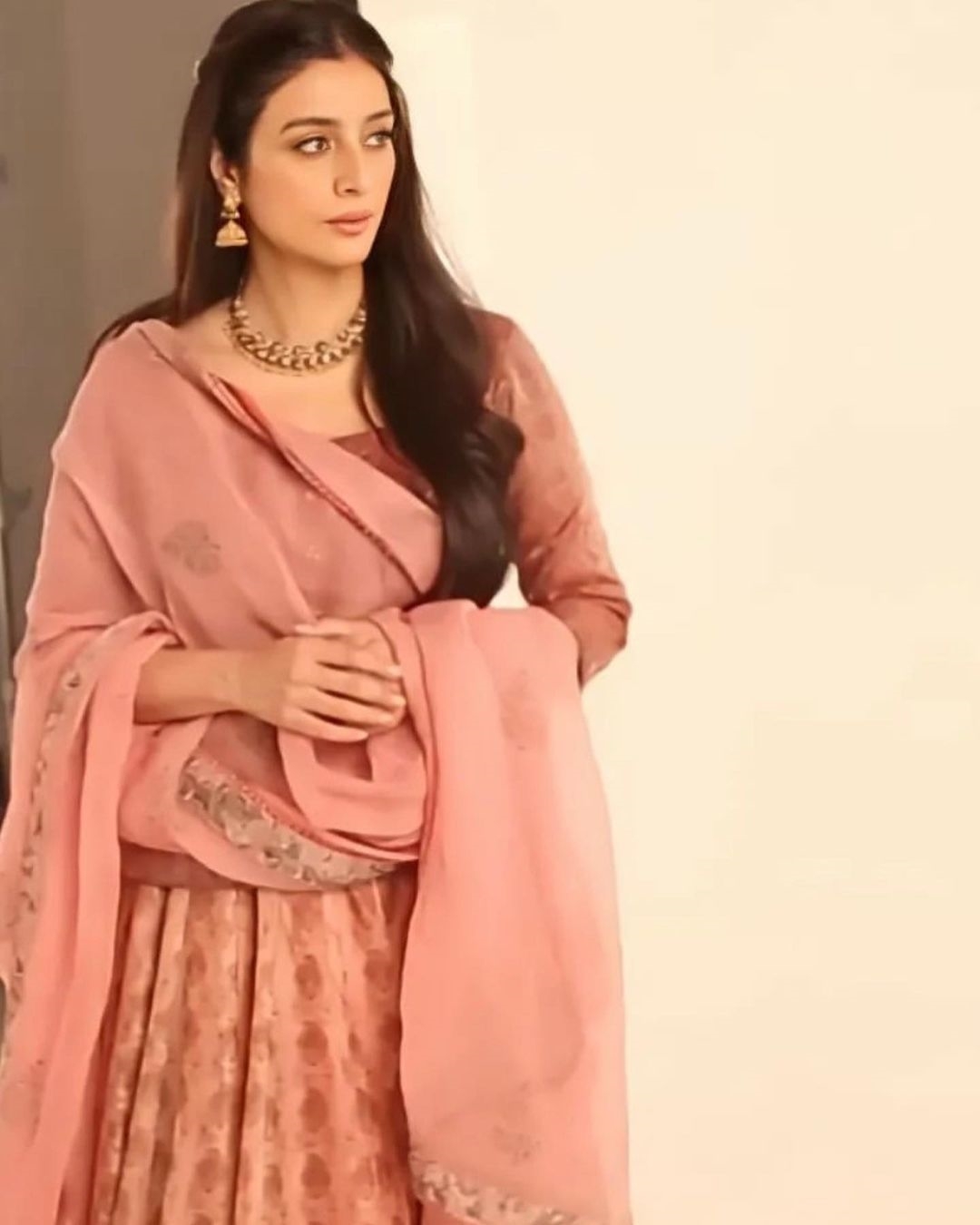 इस हसीना को फैंस समझते हैं हिंदू, लेकिन असल में है मुस्लिम, शोहरत के ...