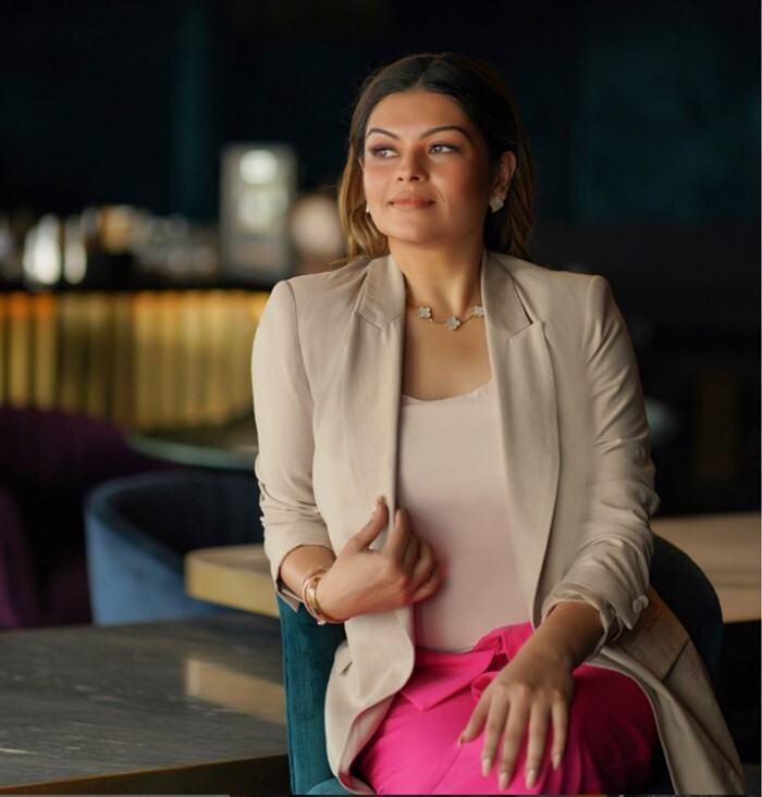 മുന്‍ഭാര്യയുടെ സംരംഭത്തിന് കൈയടിച്ച് വിജയ് യേശുദാസ്; ആരാണ് ദര്‍ശന ...