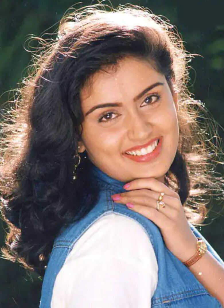 44 வயதாகும்.. 'சொல்லாமலே' பட ஹீரோயினை நியாபகம் இருக்கா? இப்போ எப்படி ...