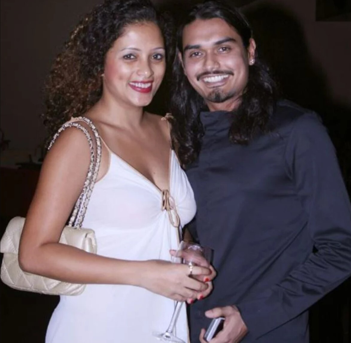 ஏற்கனவே கல்யாணம் ஆயிடுச்சாம்? 15 வயசுல பொண்ணு இருக்காம்? இரண்டாவது மனைவியாகும் வரலட்சுமி ...