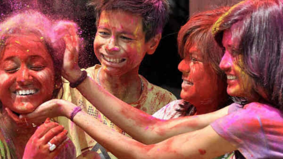 Holi Safety Precautions: ಗರ್ಭಾವಸ್ಥೆಯಲ್ಲಿ ಹೋಳಿ ಆಡುವಾಗ ಹುಷಾರ್ ...