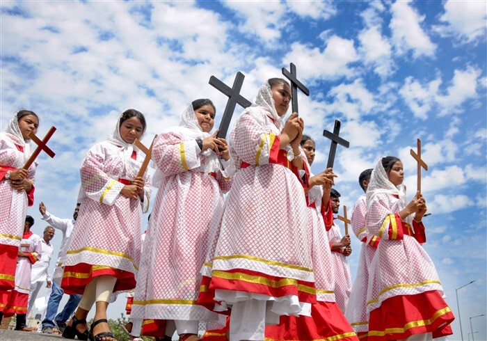 Photo: ದೇಶದೆಲ್ಲೆಡೆ ಗುಡ್ ಫ್ರೈಡೆ ಆಚರಿಸಿದ್ದು ಹೀಗೆ.... | Photo: See How ...