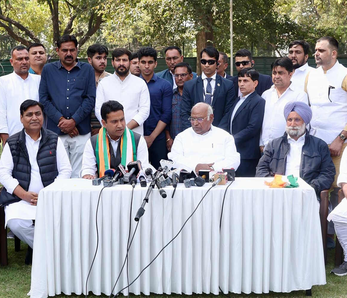 Rahul Kaswan: पिता रामसिंह 4 बार व खुद 2 बार चूरू MP, मां भी MLA, अब ...