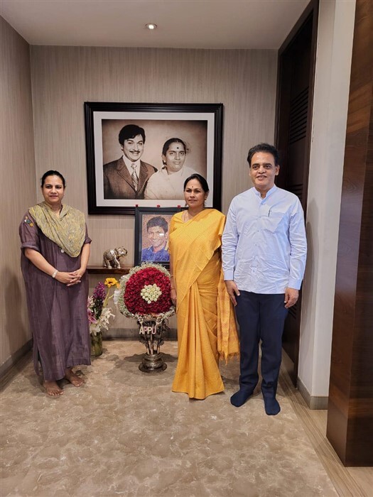 ಶೋಭಾ ಕರಂದ್ಲಾಜೆ ಅಶ್ವಿನಿ ಪುನೀತ್ ರಾಜ್‌ ಕುಮಾರ್ ಭೇಟಿ | Shobha Karandlaje ...