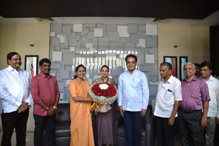 ಶೋಭಾ ಕರಂದ್ಲಾಜೆ ಅಶ್ವಿನಿ ಪುನೀತ್ ರಾಜ್‌ ಕುಮಾರ್ ಭೇಟಿ | Shobha Karandlaje ...