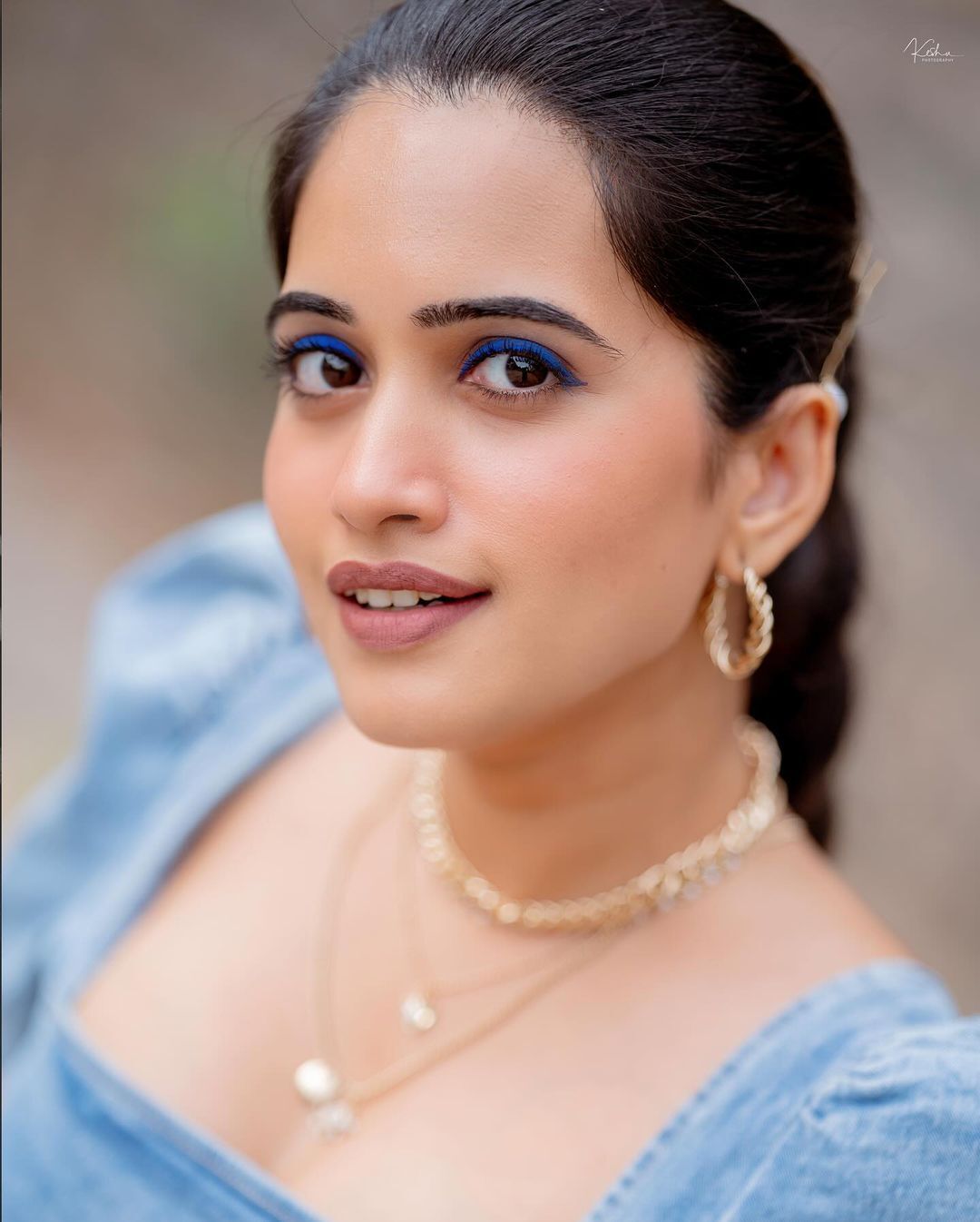 స్రవంతి చొక్కారపు అందాల మెరుపులు.. సొగసులతో చిచ్చు పెట్టేస్తుందిగా ...