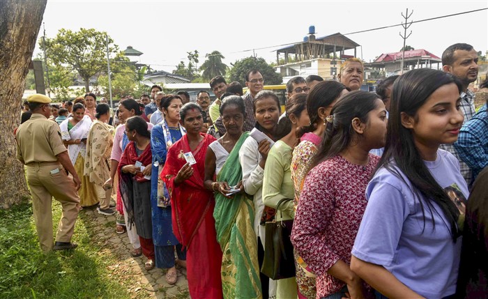 In Pics : Lok Sabha Election 2024 Voting Pictures Phase 1 In 21 States ...