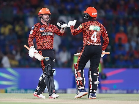 IPL 2024 में बल्ले से तूफान उठाने वाले ट्रेविस हेड की वाइफ बला की ...