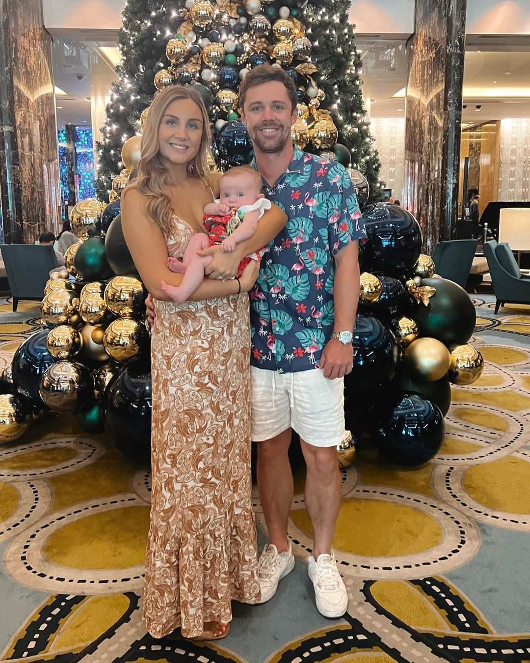 IPL 2024 में बल्ले से तूफान उठाने वाले ट्रेविस हेड की वाइफ बला की ...