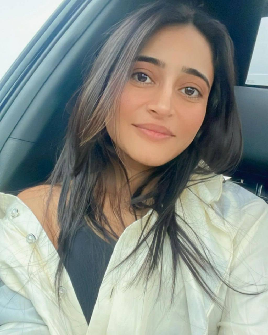 'कभी किया KISS तो कभी सजदा', कौन हैं शुभमन गिल पर जान छिड़कने वाली ये ...