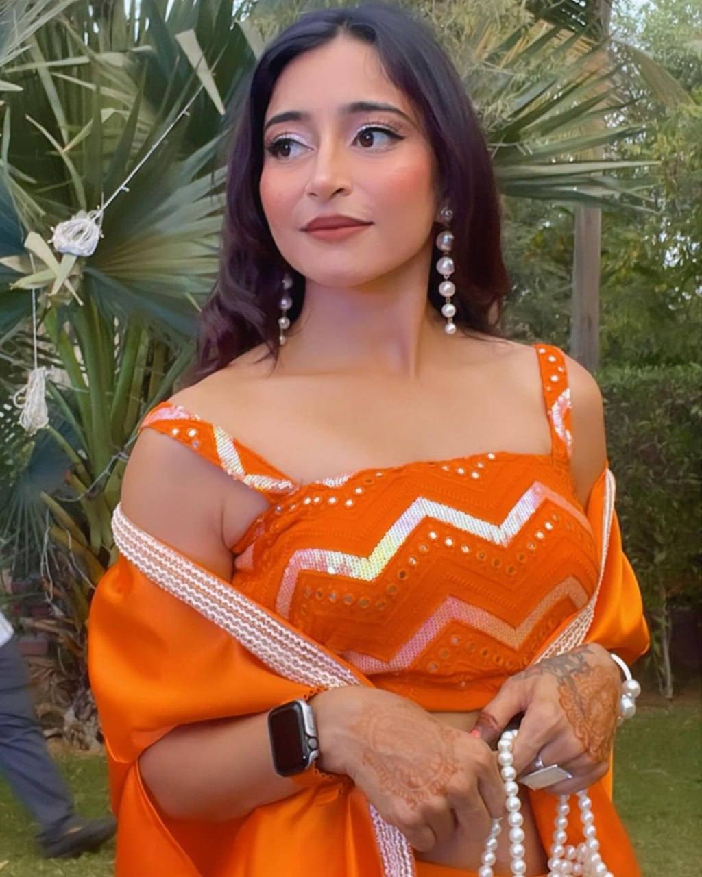 'कभी किया KISS तो कभी सजदा', कौन हैं शुभमन गिल पर जान छिड़कने वाली ये ...