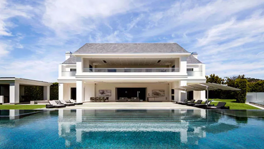 Isha Ambani Sells LA Home At Rs 508cr To This Hollywood Couple, Take A ...
