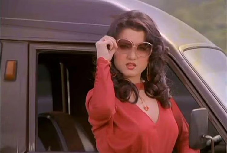 35 साल से लापता है यह बेहद खूबसूरत एक्ट्रेस, 'अंडरवर्ल्ड डॉन' के लिए चमचमाते करियर को मार दी थी ...