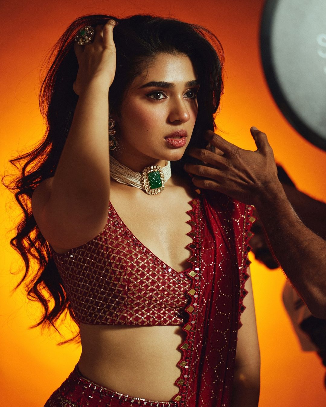 కృతి శెట్టి అందాల మెరుపులు.. చూపులతోనే వలపుల బాణాలు విసురుతున్న బ్యూటీ | Actress Krithi Shetty ...