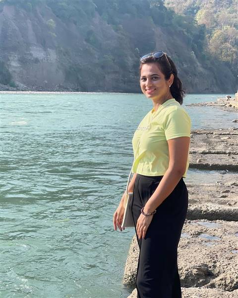 கையில் புத்தகத்துடன்.. காட்டுக்குள் போட்டோஷூட் நடத்திய ரம்யா பாண்டியன்.. ட்ரெண்டாகும் ஸ்டில்ஸ் ...