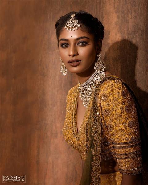 நெத்தியில் பட்டையுடன், பக்தி பரவசமாய் மாறிய பிக் பாஸ் பிரபலம்.. எந்த ...