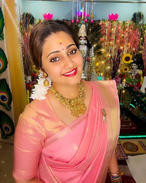 'அவள் பெயர் தமிழரசி' பட நாயகியை நினைவிருக்கா? இப்போ எப்படி இருகாங்க ...