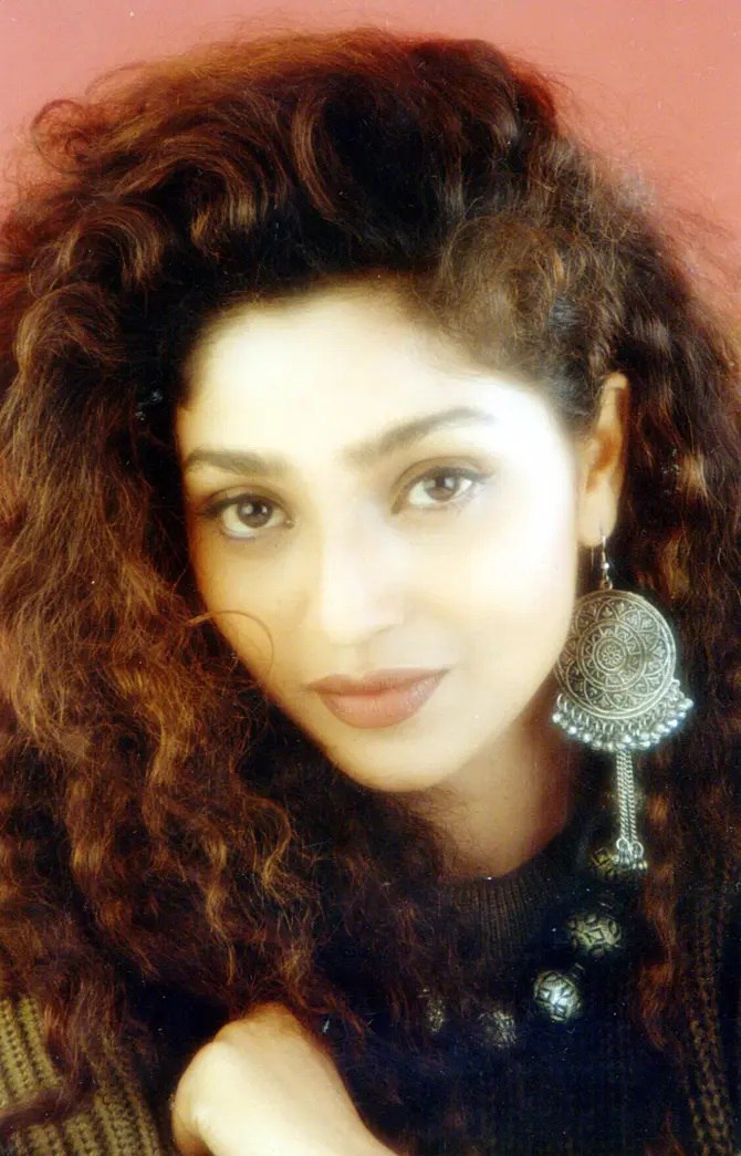 अमिताभ बच्‍चन की इस 'बहू' ने कीं 3 शादियां, पूर्व पति ने लगाए गंभीर ...