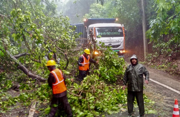 Cyclone Remal Photos | Cyclone Remal Live Updates | Cyclone Remal ...
