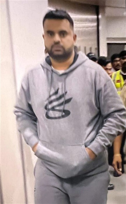 In Pics : Prajwal Revanna Returns to Bangalore Arrested By SIT - Oneindia