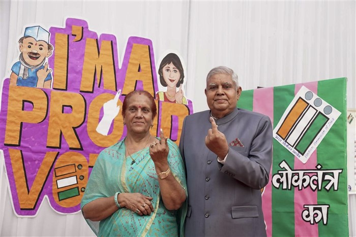 Lok Sabha Phase 6 Election Voting In Delhi Photos - Oneindia